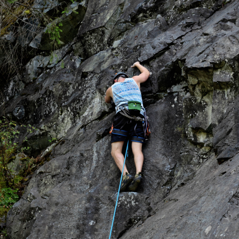 Rock Climbing in Southernmost Illinois